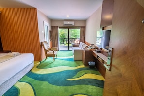 Quarto Premier, 1 cama king-size | Ferro/tábua de engomar, Wi-fi grátis, roupa de cama fornecida 