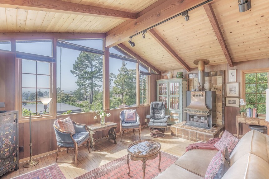 3879 Lucy's Treehouse ~Unique Vintage Redwood Home - Carmel-by-the-Sea, CA