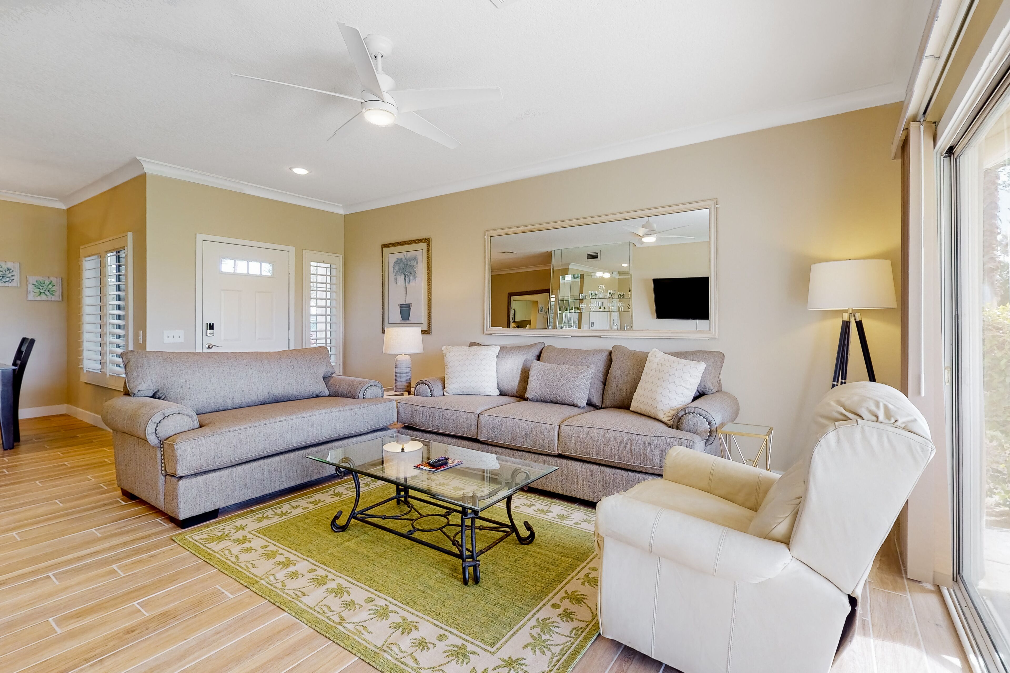 Stunning Condo With Fireplace, W/d, Tennis Court, Pool, Hot Tub, Grill, & Patio - Palm Desert, CA