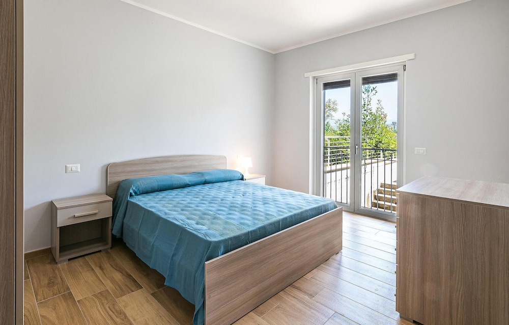 Bellissimo Appartamento Con 2 Camere Da Letto A Casalvelino - Ascea