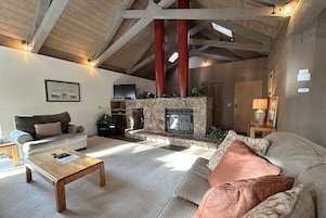 Casa, 3 quartos | Sala de estar