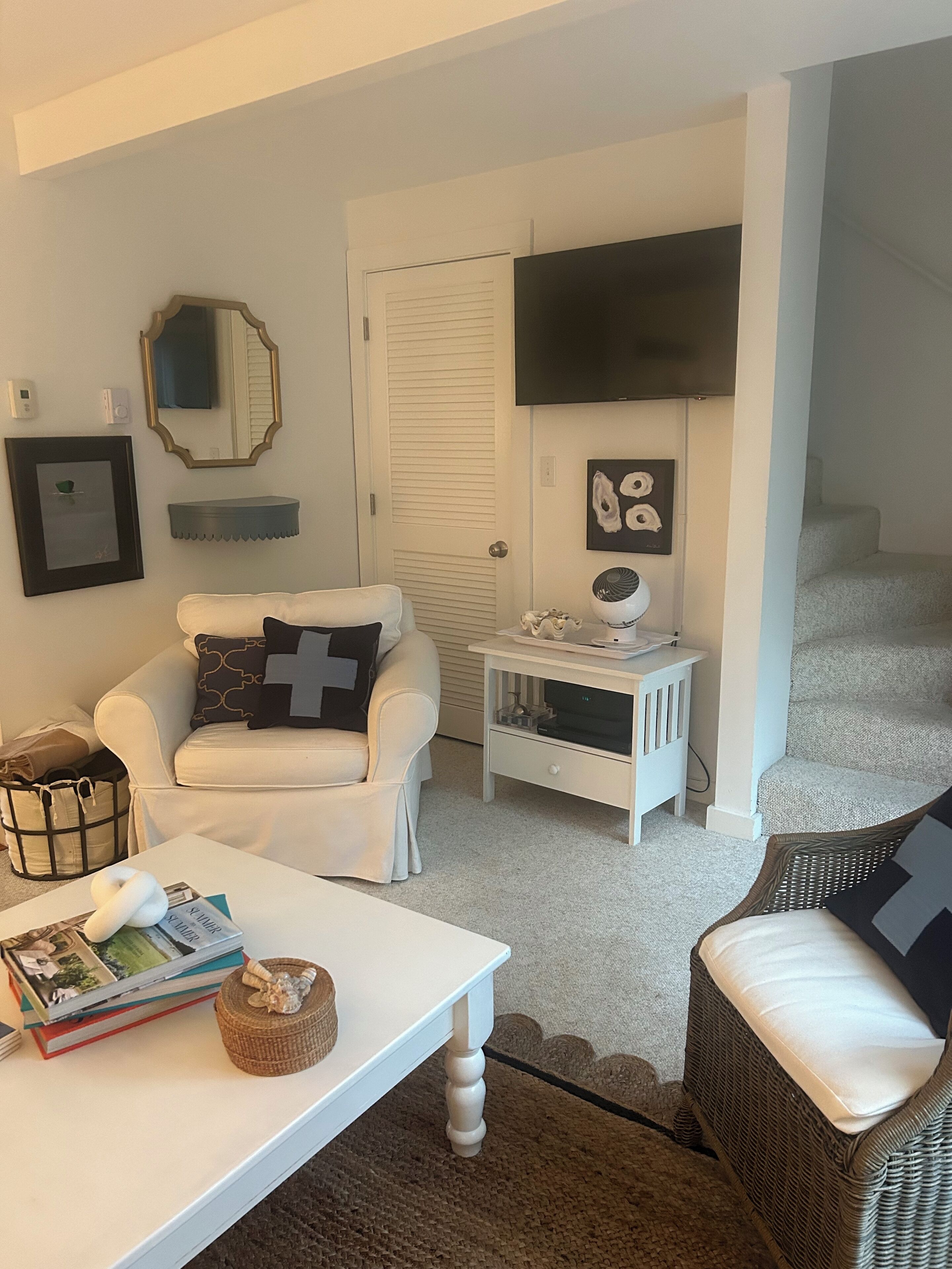 Harwich Port Summer Cottage  Walk To Nantucket Sound, Dine, And Unwind In Style - Chatham, MA