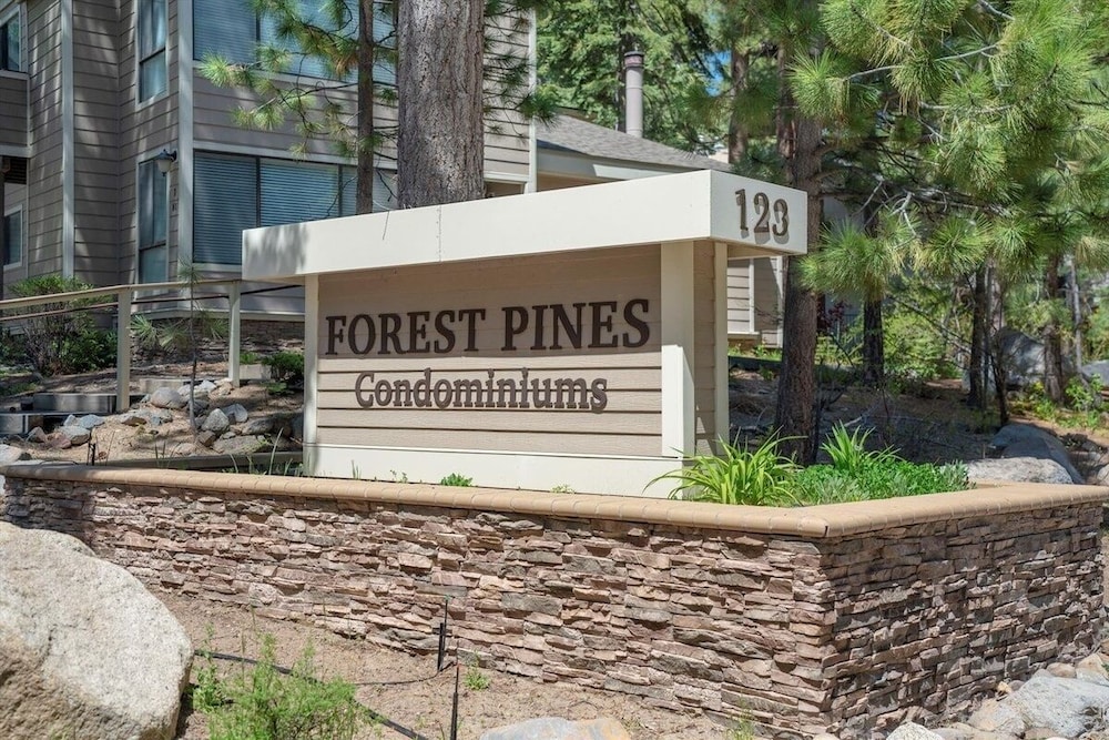Raccoon Roost 3 Bedroom Condo By Redawning - Carson City, NV