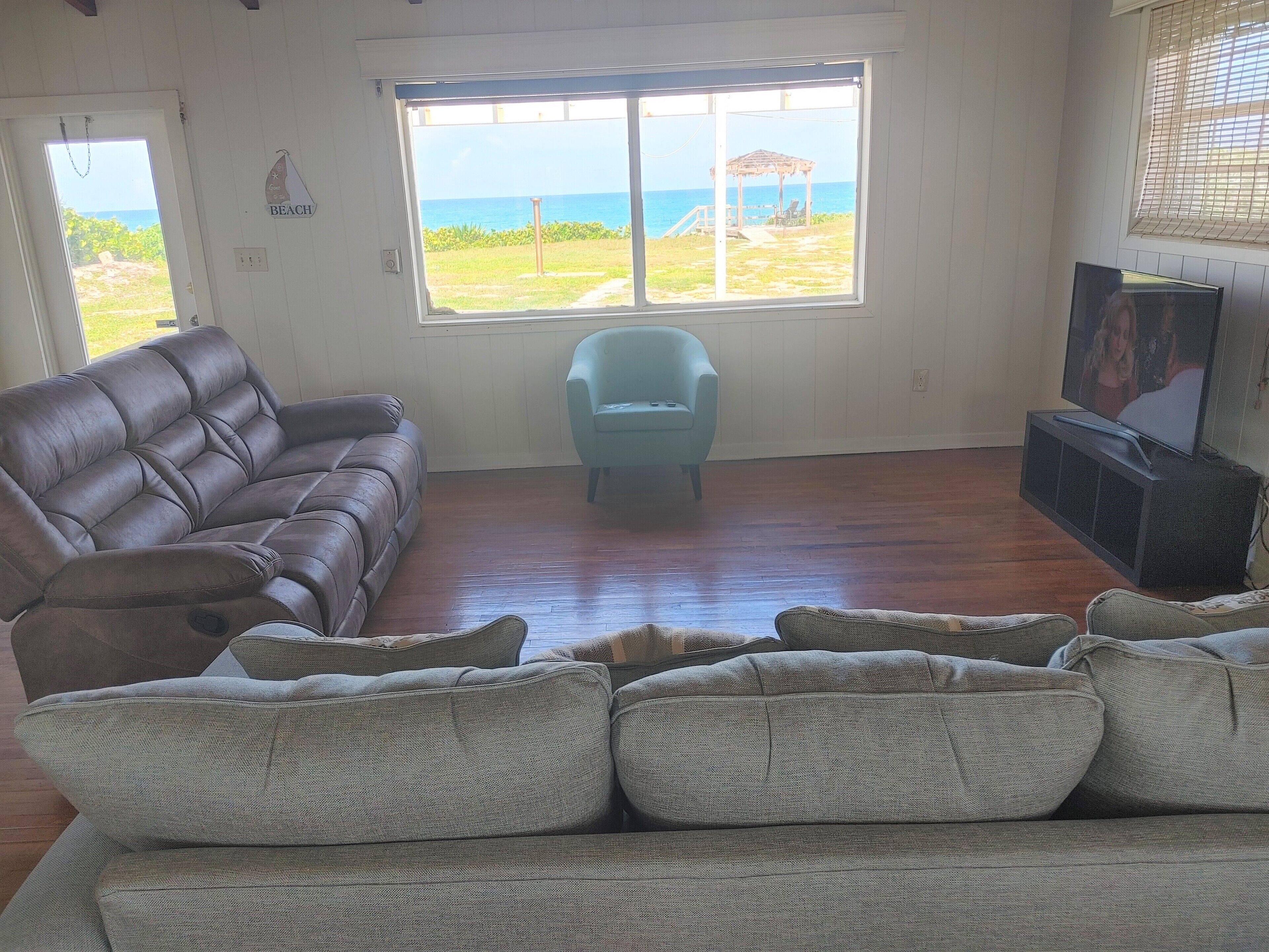 Melbourne Beach House And Basement Apt On 1.2 Acres Ocean Front - Sebastian, FL