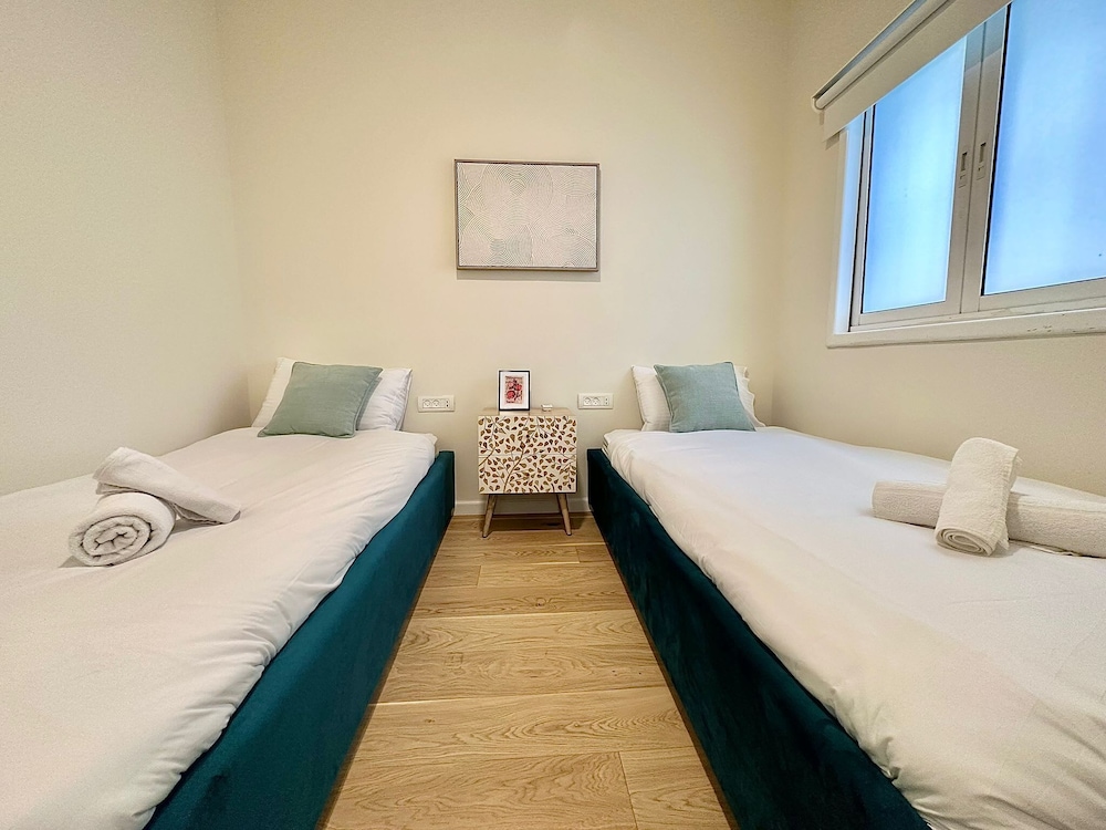 Frishman Apartment by the beach - Tel Aviv | Vrbo