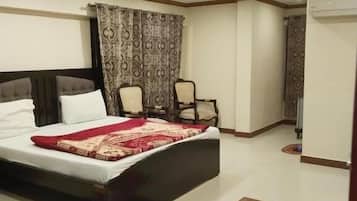 Quarto Duplo Deluxe | Quartos insonorizados, ferro/tábua de engomar, Wi-fi grátis