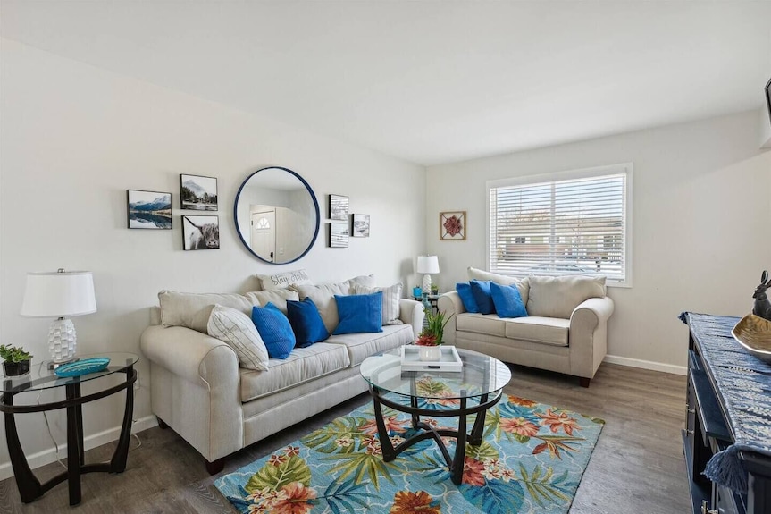 Pet-friendly | Large Group | Hot Tub - All Year - 베이시티