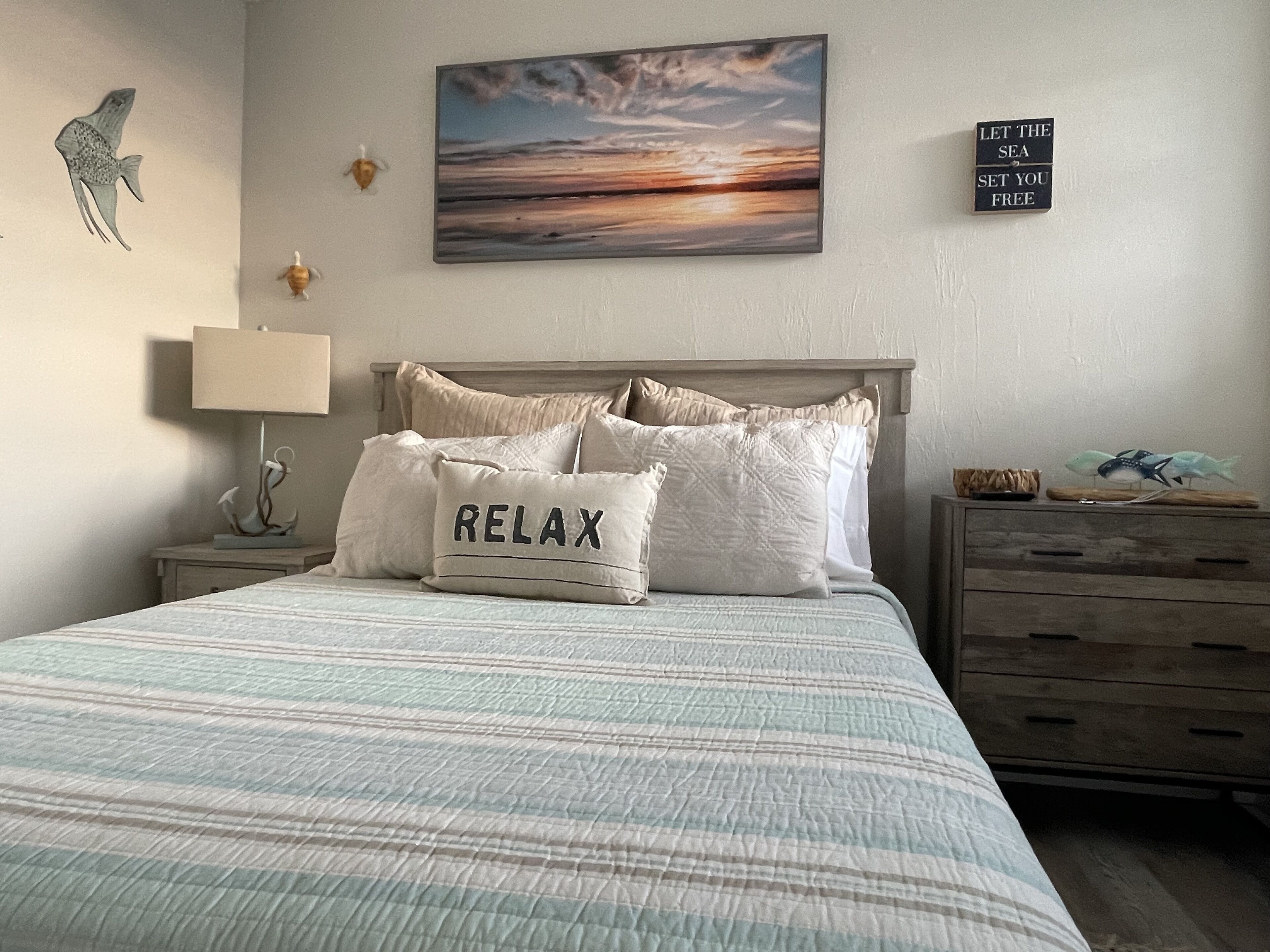 Steps To The Beach ! - Daytona Beach, FL