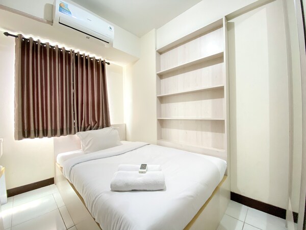 Spacious 2br At 7th Floor Cinere Resort Apartment - Jakarta