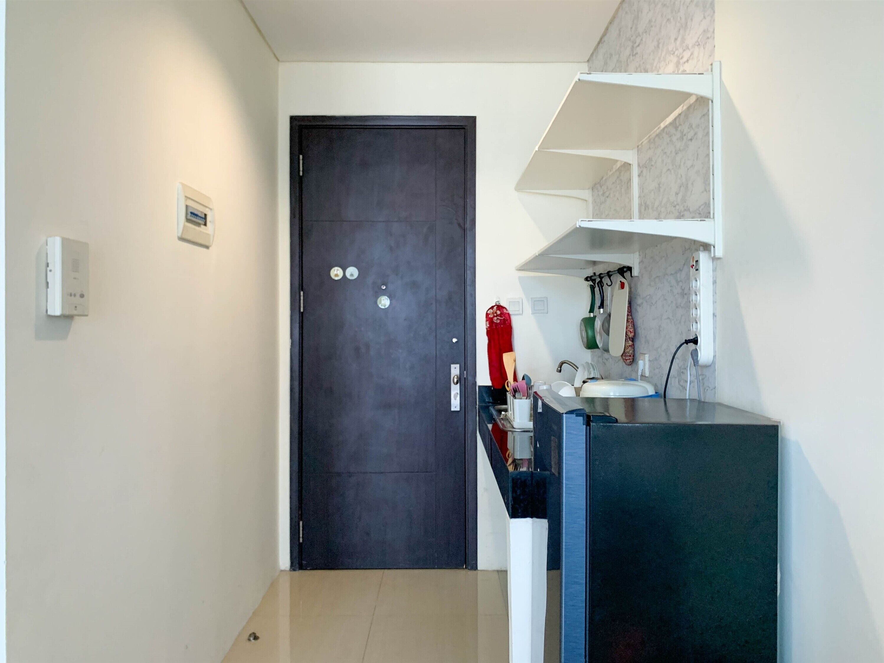 Apartamento Deluxe, 2 quartos | Cozinha privada | Um frigorífico/congelador grande, uma placa de cozinha 