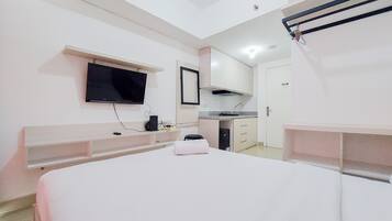 Estúdio Deluxe | Com decoração personalizada, com mobília individualizada, Wi-fi grátis