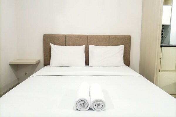 Modern Look And Comfortable Studio Barsa City Apartment - Yogyakarta