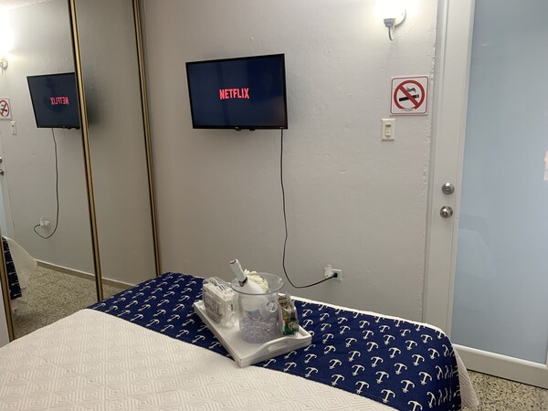 North Suites Levittown - Levittown