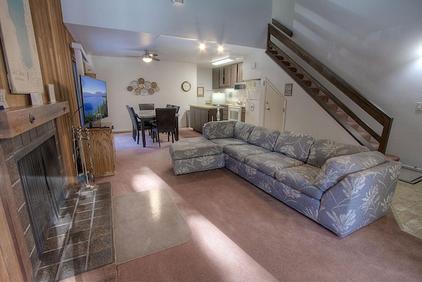 Sparrow's Nest 2 Bedroom Home By Redawning - Incline Village, NV