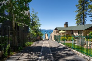 Casa, 4 quartos | Terrenos do alojamento