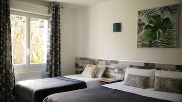 Quarto família | 1 quarto, roupas de cama premium, individualmente decorados