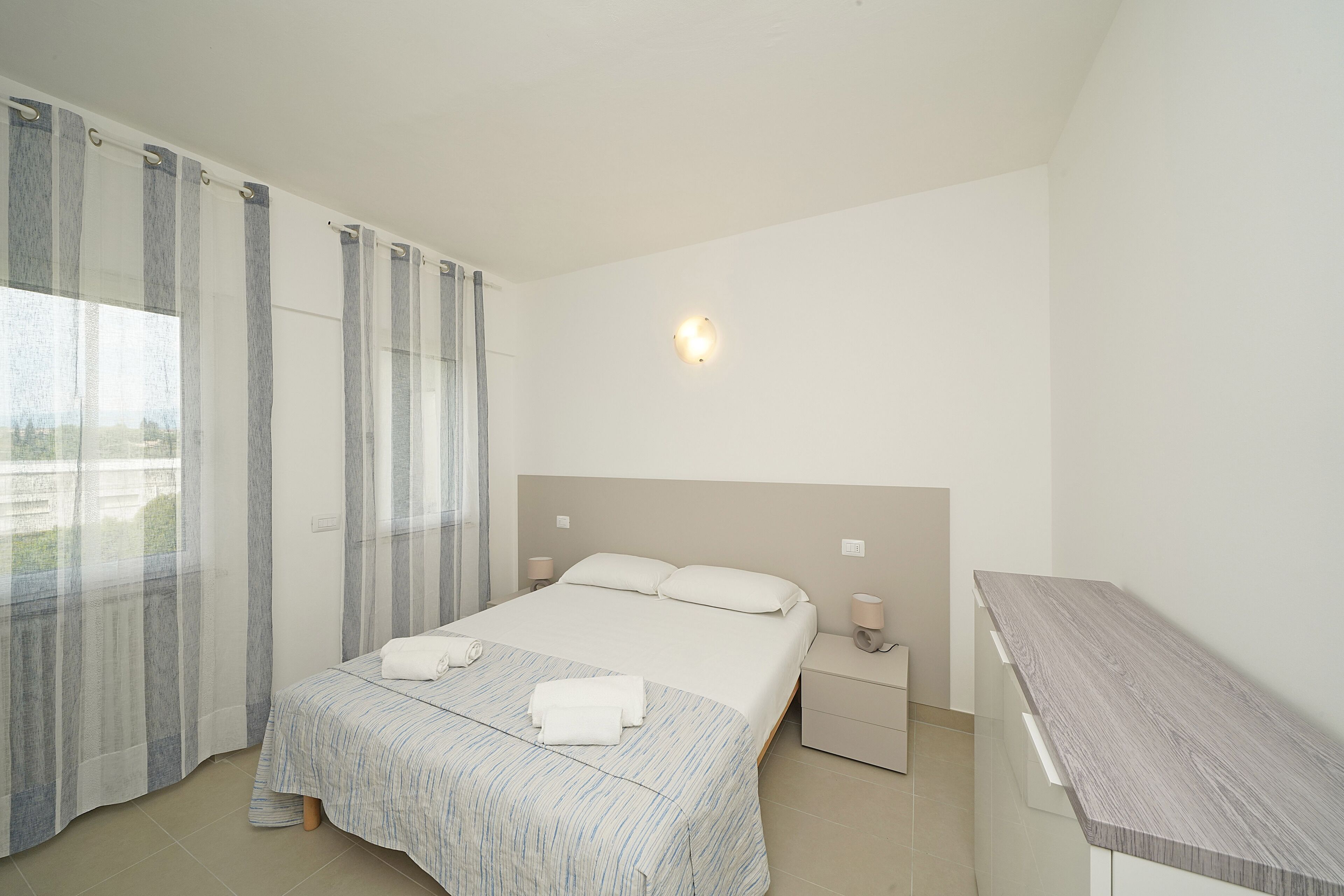 Apartamento Superior | Cofre no quarto, quartos insonorizados, Wi-fi grátis 