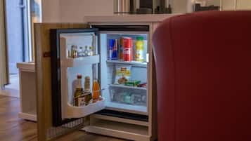 Minibar, secretária, Wi-fi grátis