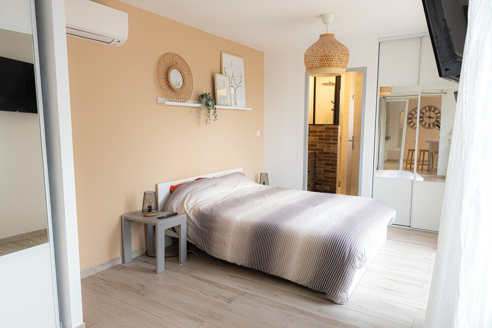Recent house 80 m2 - pool - 3 bedrooms sea view near beach - Sanary-sur ...