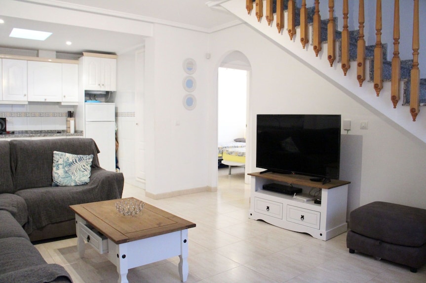 3 Bed 2 Bath Next To Communal Pool, Golf, Beaches And Villamartin Plaza - Villamartin