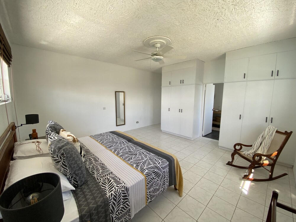 Breathtaking Ocean Views, Minutes to Miami Beach - Enterprise | Vrbo
