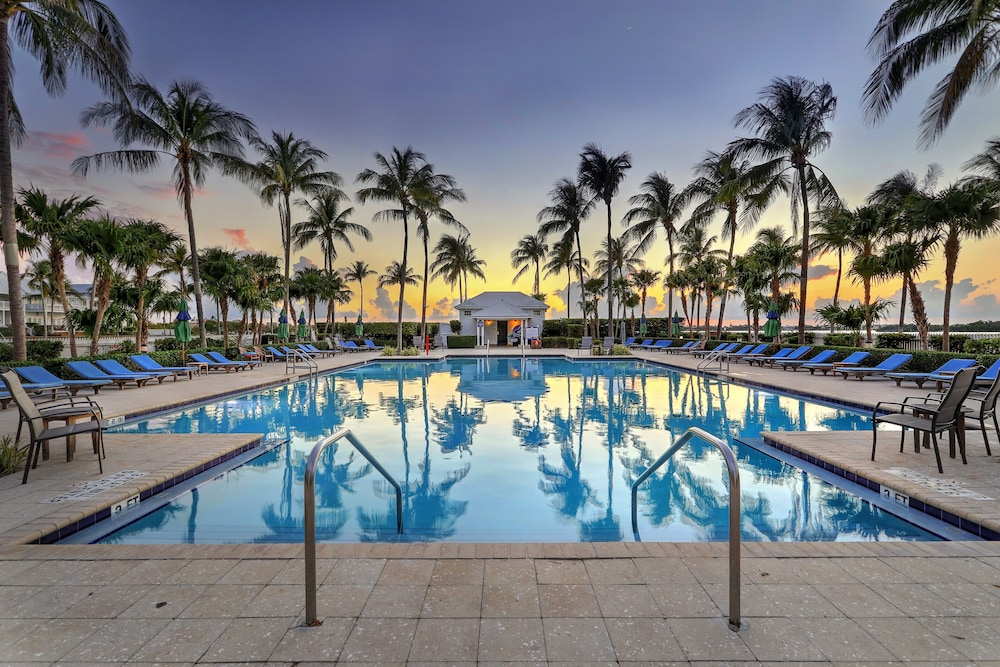 Waterfront Luxury Villa With Sunset Views And Boat Slip 3 Bedroom Townhouse By Redawning - Duck Key, FL