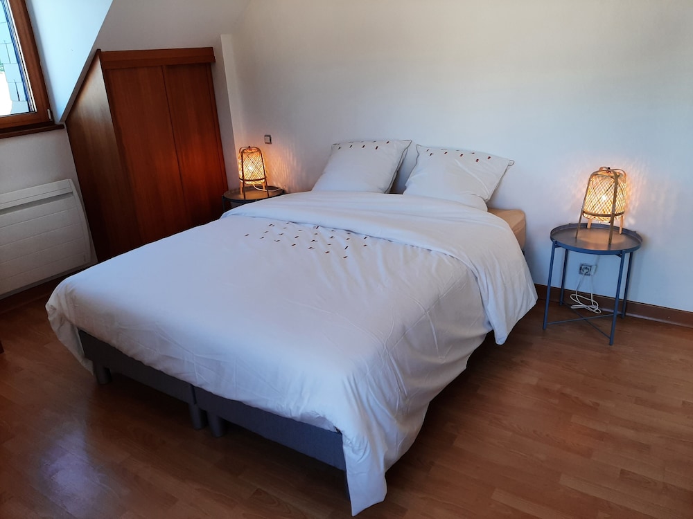 The blue house - Saint-Sauveur-des-Landes | Vrbo