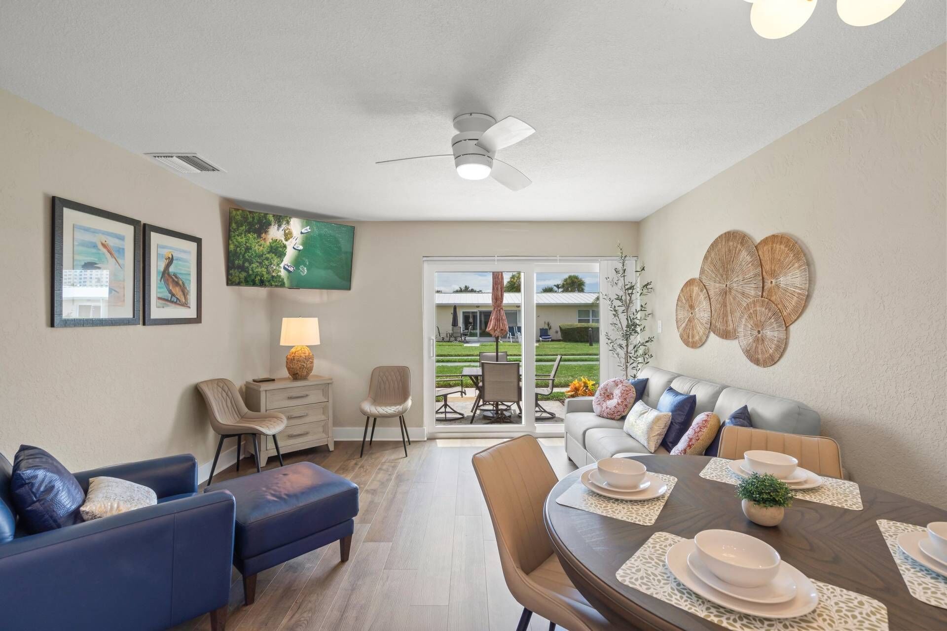 Jamaica Royale Villa: Modern 1br Retreat  Sleeps 6 With Private Beach Access And Vip Perks Daily! - Siesta Key, FL