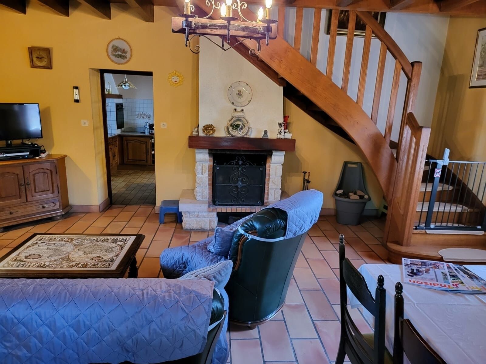 Ferienhaus Für 12 Gäste Mit 120m² In La Chapelle-naude - Louhans