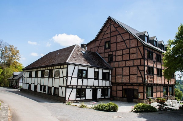 Hôtel Grand-champ - Stavelot