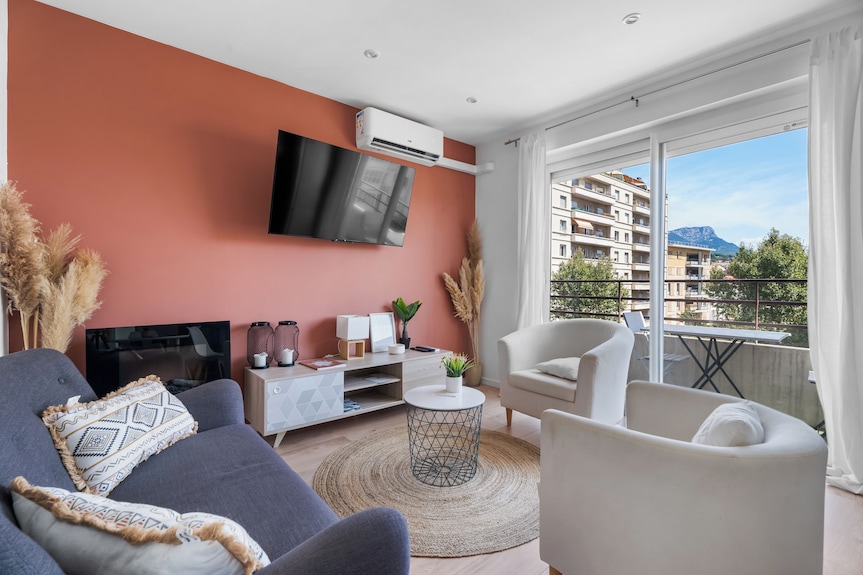 The Terra-cota At 10" Station-port-beach 3 Quiet Private Bedrooms With Wifi - 土倫