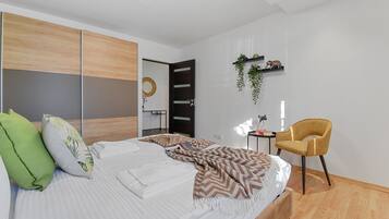 Apartamento executivo | 1 quarto, espaço de trabalho para notebook, Wi-Fi de cortesia