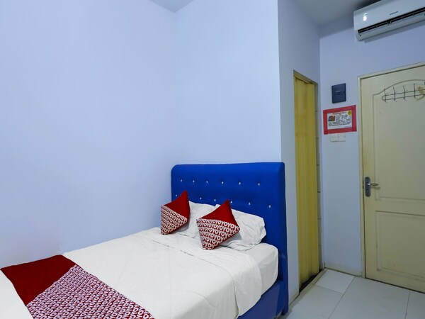 Hotel O Pelangi House 789 Syariah - Batu Ampar