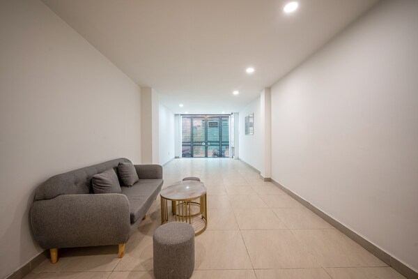 Cozrum Homes - Coraline House - Ho Chi Minh City