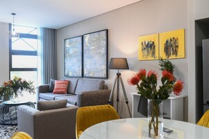 Apartamento Standard, 1 quarto, não fumadores, cozinha | Sala de estar | Smart TV de 43 de polegadas com canais digitais, televisor, Netflix 