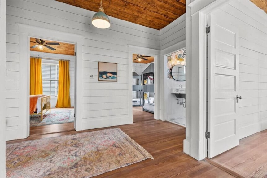 Elegant Historic Home Blocks Away From The Strand - 加爾維斯敦