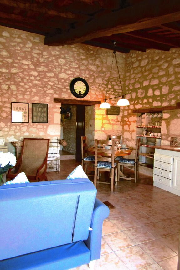 Peaceful French Gite In Beautiful Rural Setting - Dordogne