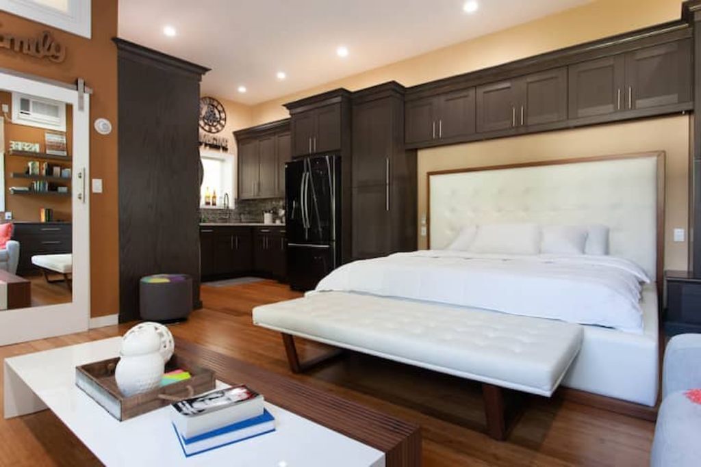 Secret Hideaway: Luxury L.i. Studio W/priv. Entrn - Northport