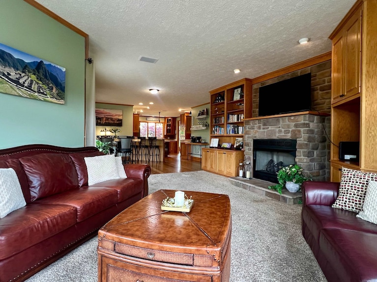 Liberty Hill Lodge, Hot Tub & Pool - Ohio