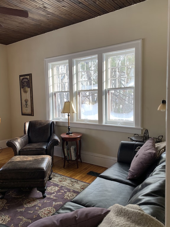 Charming Linden Hills Cottage 800 Feet From Lake Harriet, Also Near Bde Maka Ska - Minnesota