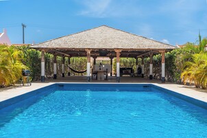 Piscina exterior 