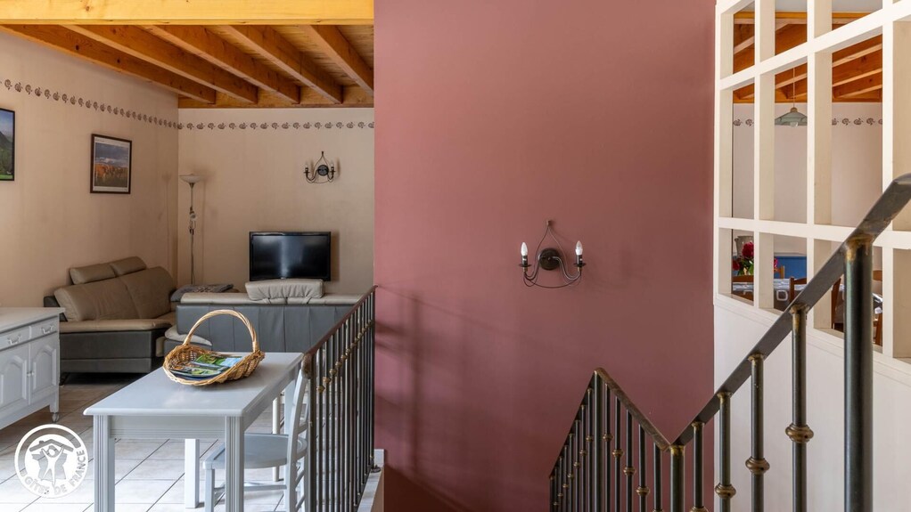 L'auberge + Entre Lacs Et Volcans - Auvergne