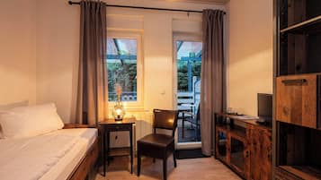 Quarto solteiro conforto | Wi-Fi de cortesia, roupa de cama