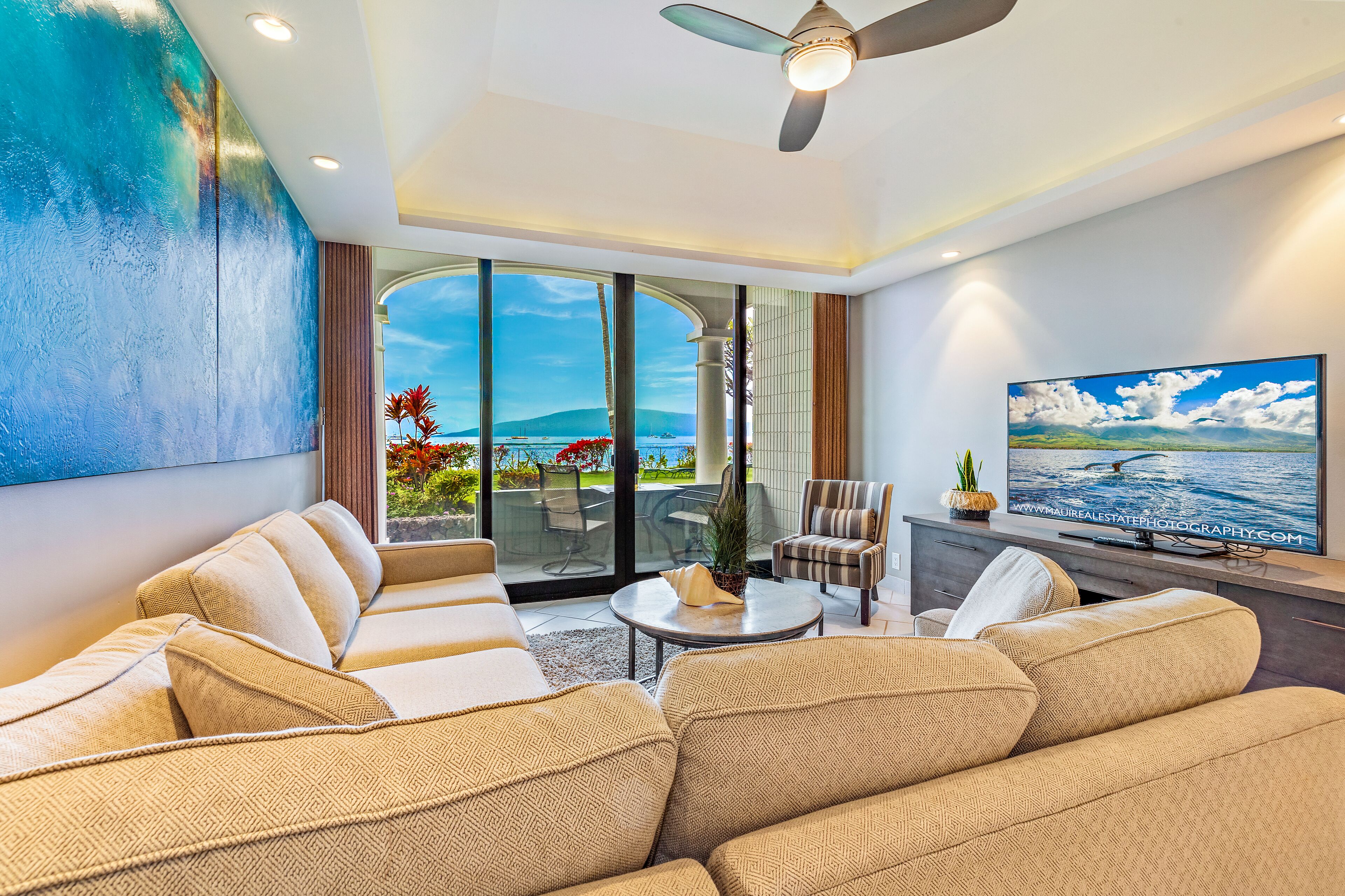 Beautiful Ground Floor Unit Right On The Beach! - Lahaina, HI