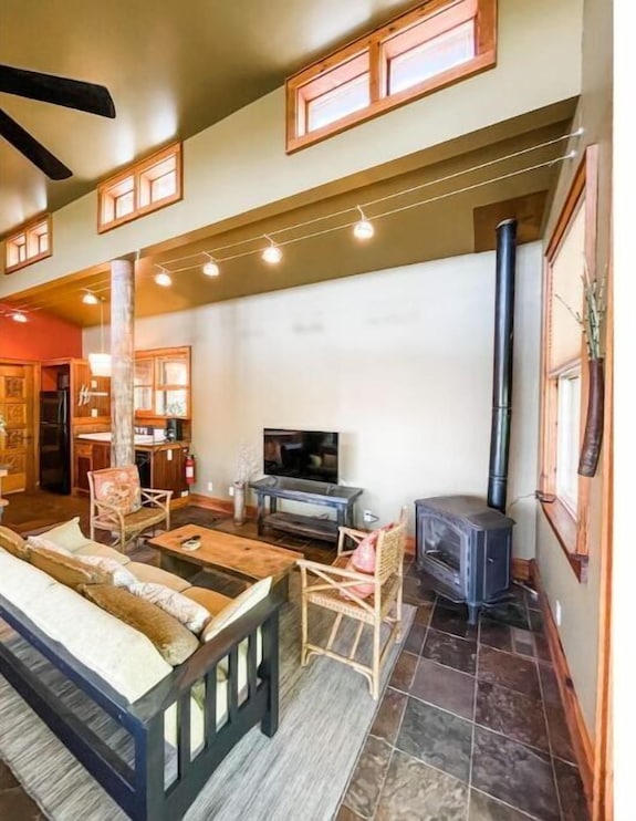 Unique Cypress Cottage, Close To Charlottesville With Mountain Views. - Virginia