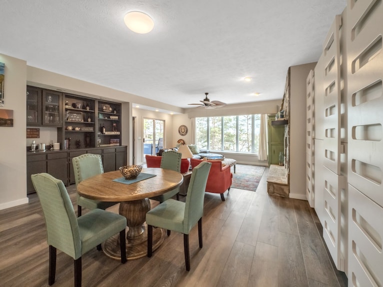 Lake Front Keowee Condo W/ Balcony & Resort Amenities! (20 Min To Clemson) By Redawning - Lake Keowee, SC