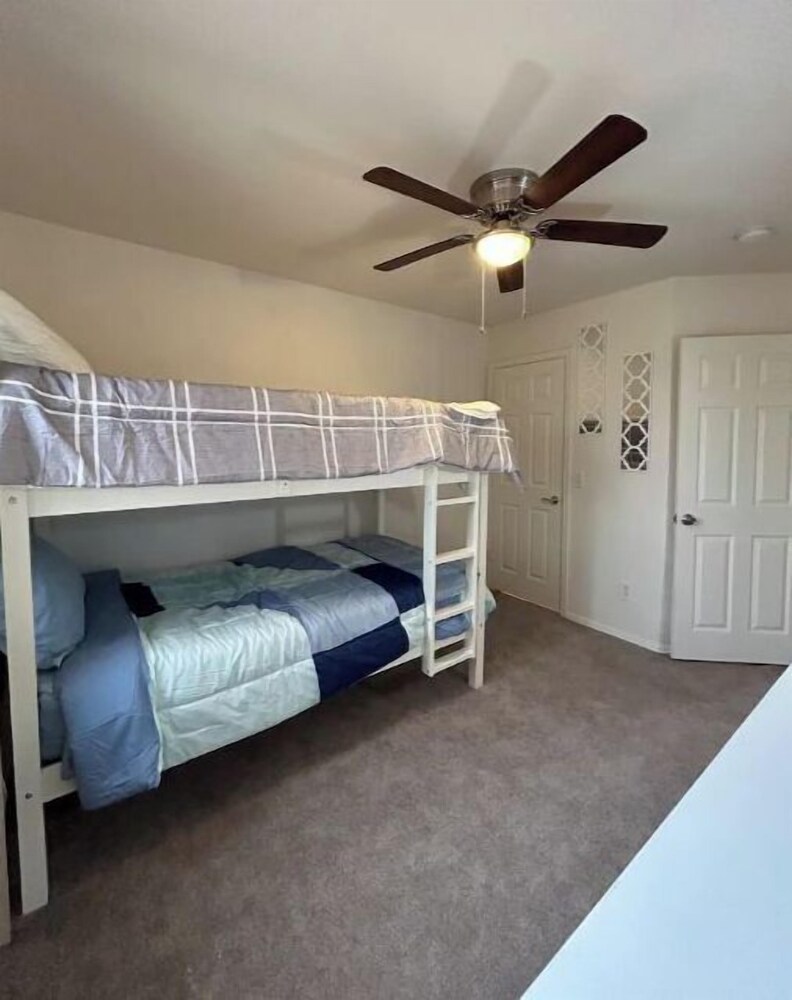 2-story Home, 10 Minutes Away From Spring Training! - Avondale, AZ