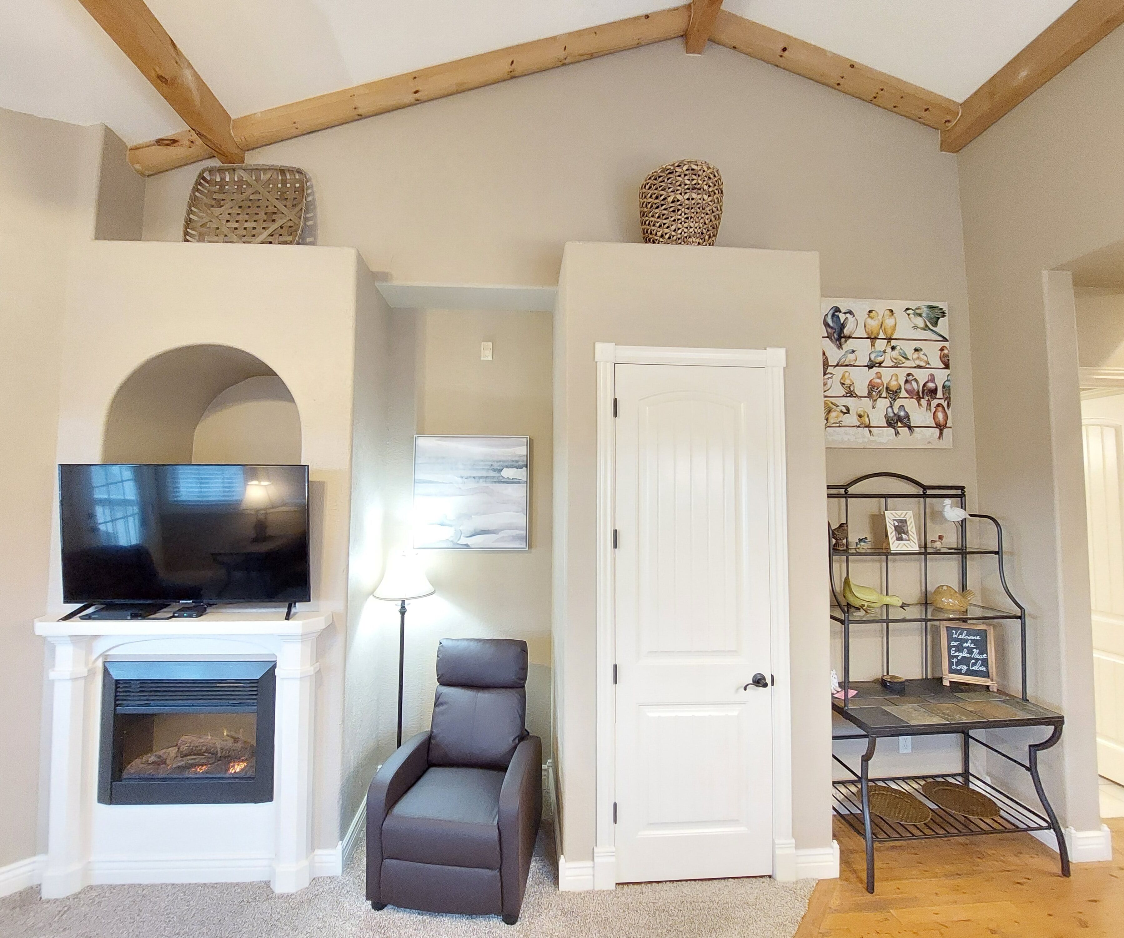 Paradise Cove Walk-in Log Cabin By Silver Dollar City & Table Rock Lake! - Coney Island, MO