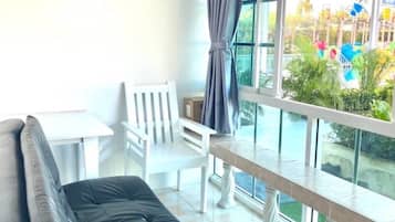 Standard Room for 4 | 1 quarto, Wi-Fi de cortesia, roupa de cama