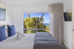 Vila premium, 2 quartos, vista para o oceano | Quartos à prova de som, Wi-Fi de cortesia, roupa de cama